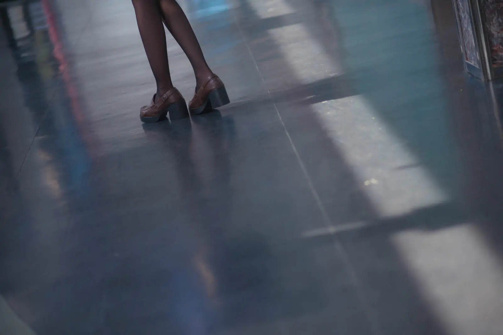 [COS福利] 长腿Coser青青子Js - 狂三校服(16P)-中国美女-Xiuno BBS