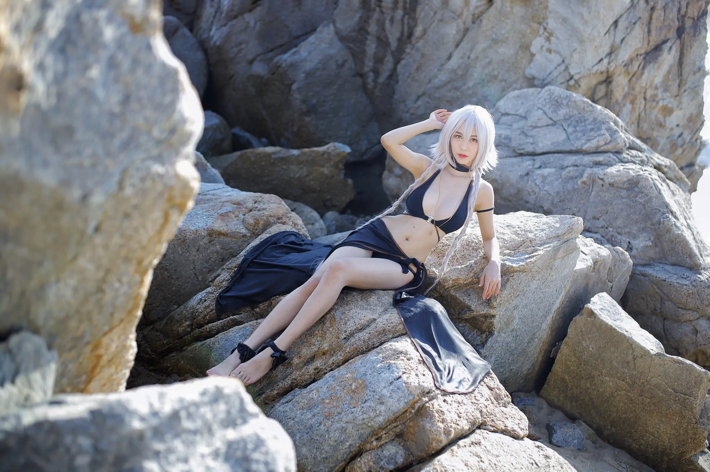 [COS福利] 抖娘-利世图集 - 黑贞德泳装(40P)-中国美女-找套图