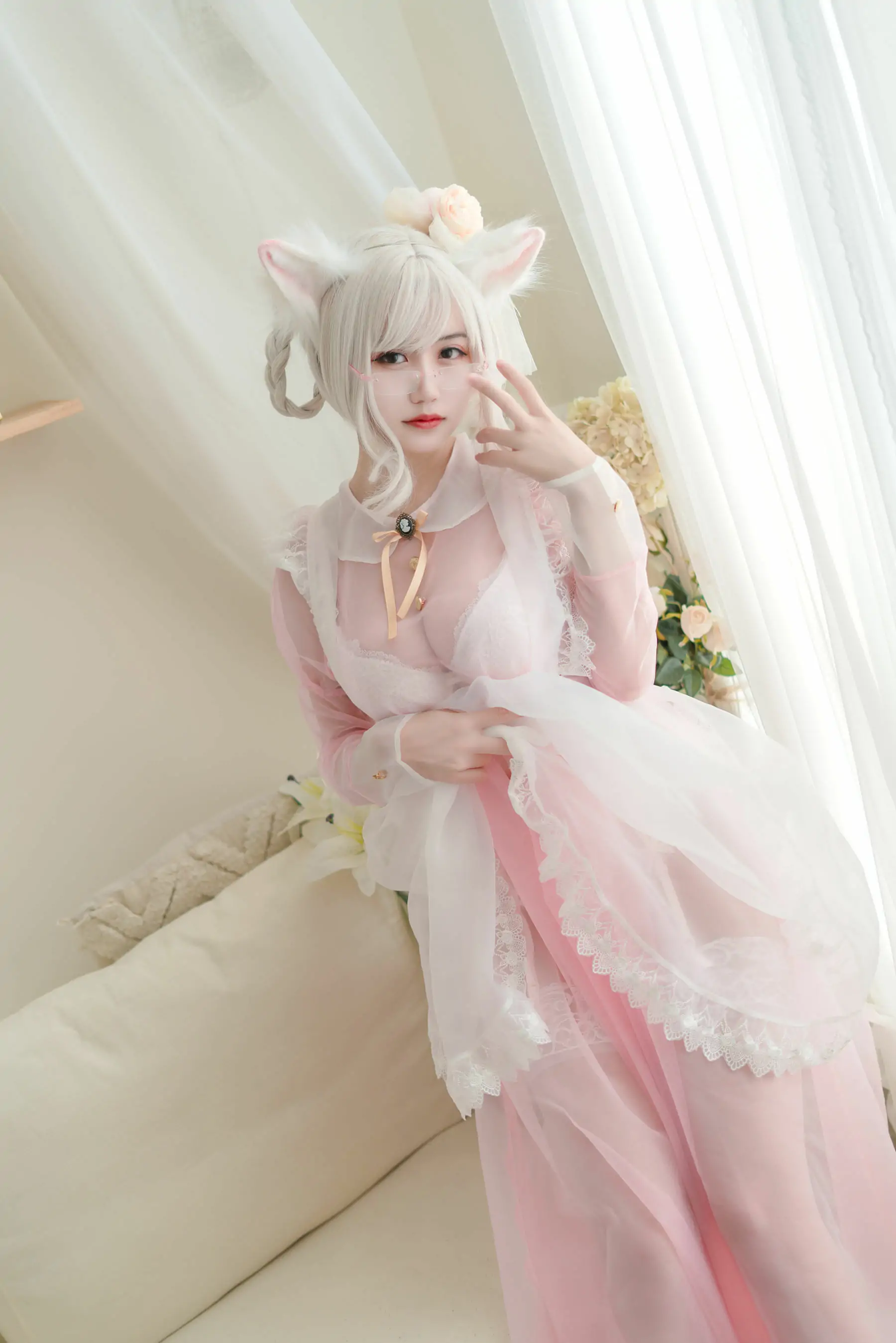 [网红COSER] 动漫博主小仓千代w - 透明粉色女仆(24P)-中国美女-找套图