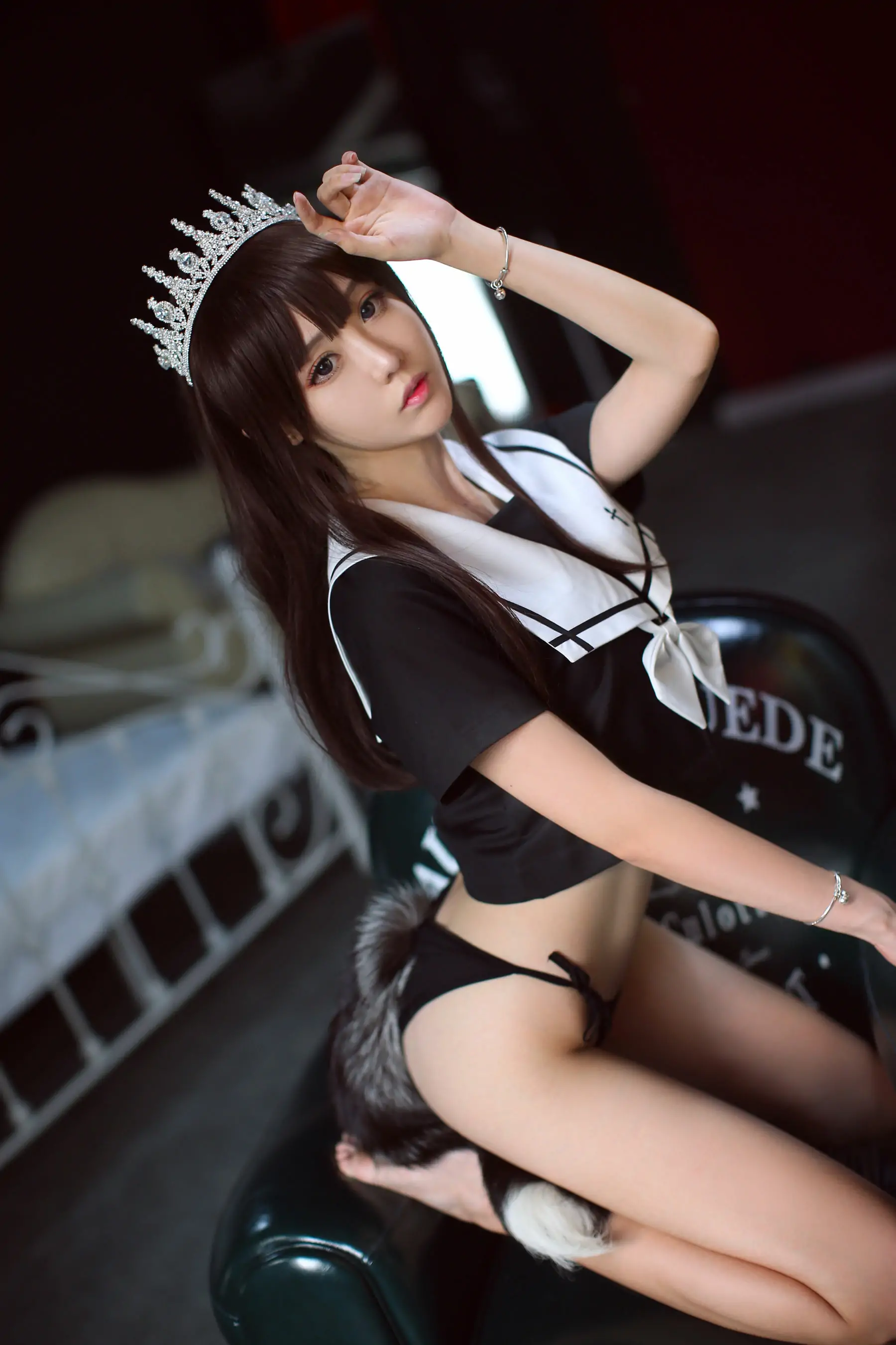 [COS福利] 斗鱼主播采妮么么 - 皇冠(16P)-中国美女-Xiuno BBS