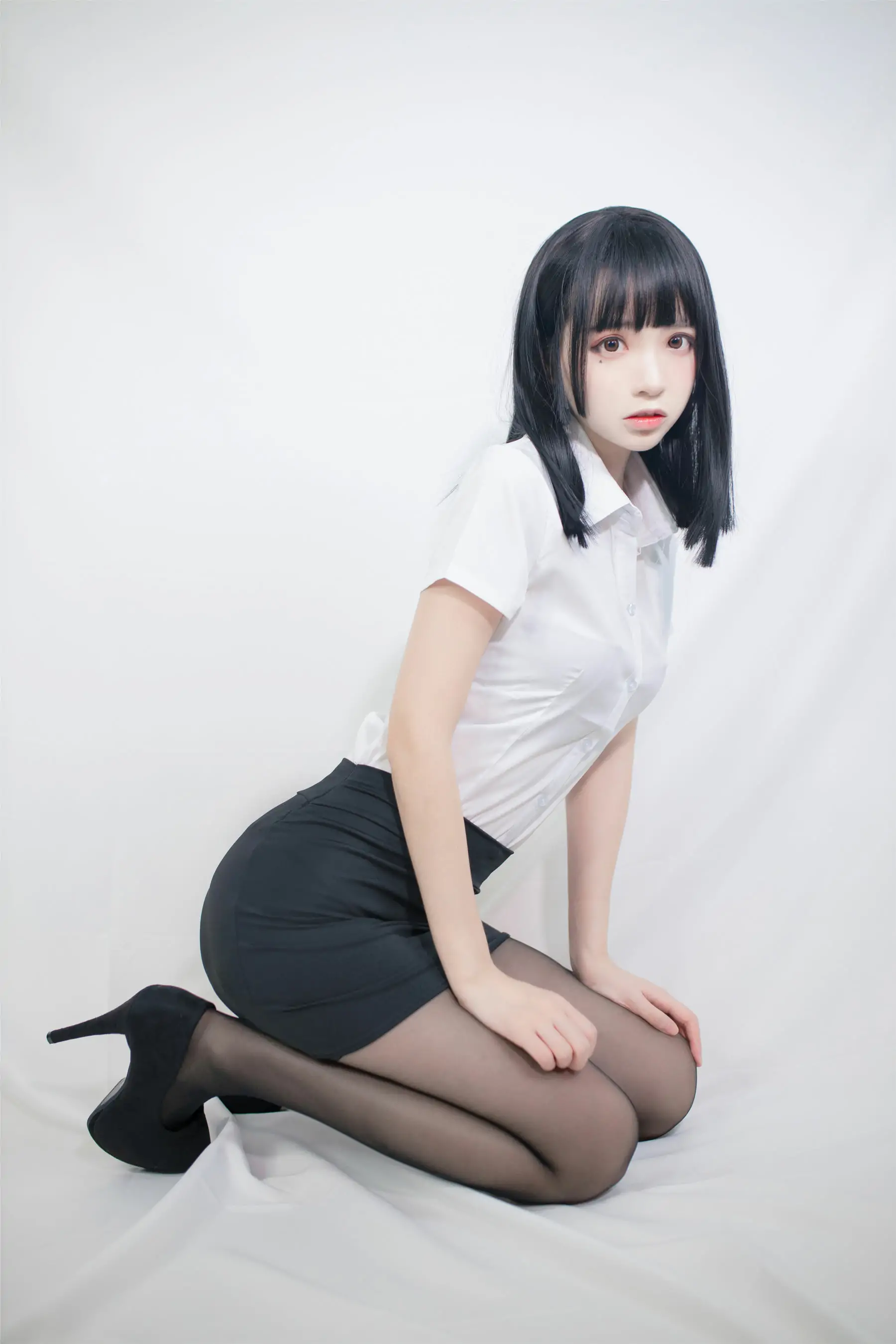 [COS福利] 疯猫ss - OL制服(40P)-中国美女-Xiuno BBS