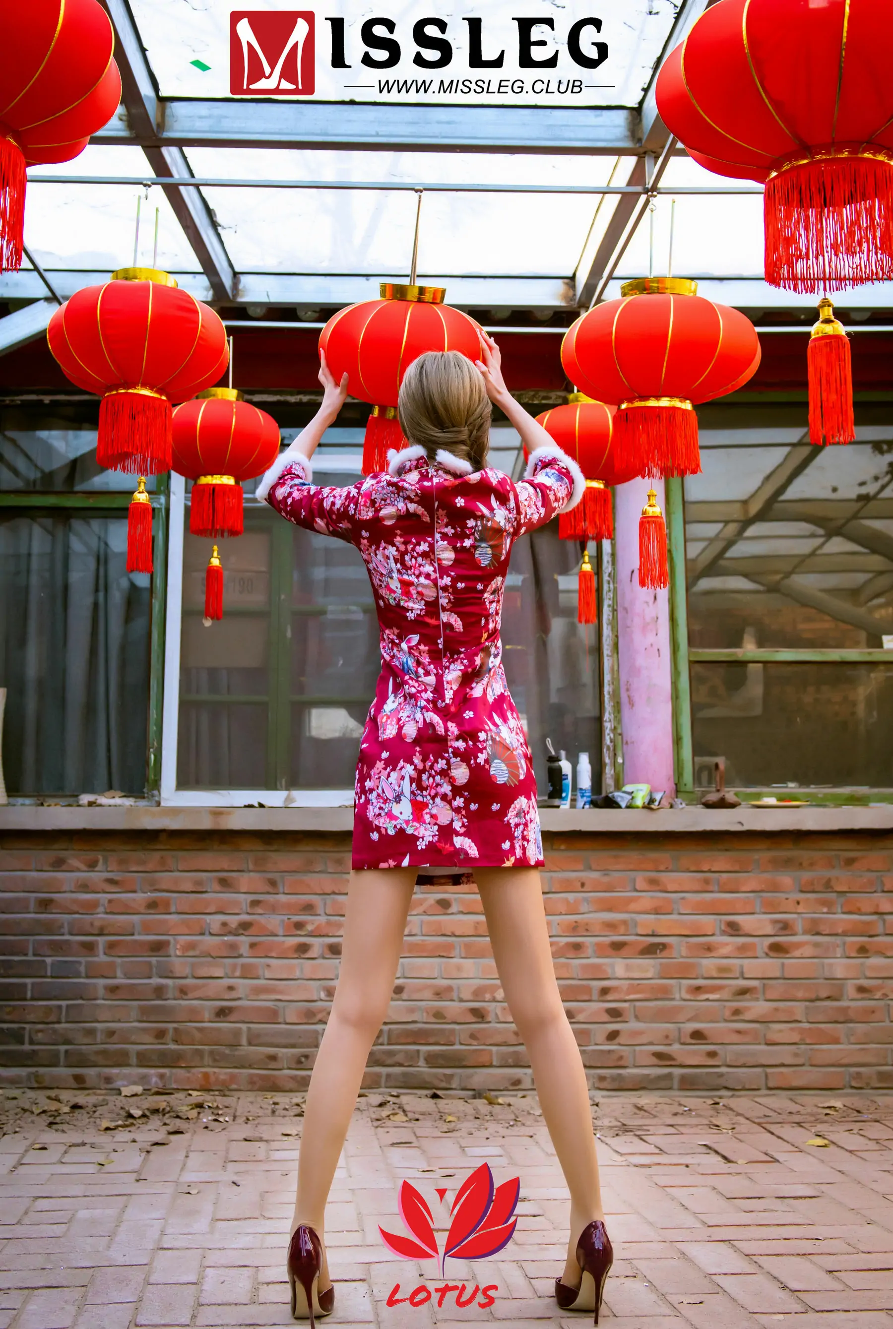 [蜜丝MISSLEG] M005 玄子 画院新年单人(44P)-中国美女-找套图